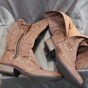 coconuts Shoes | Boots | Poshmark